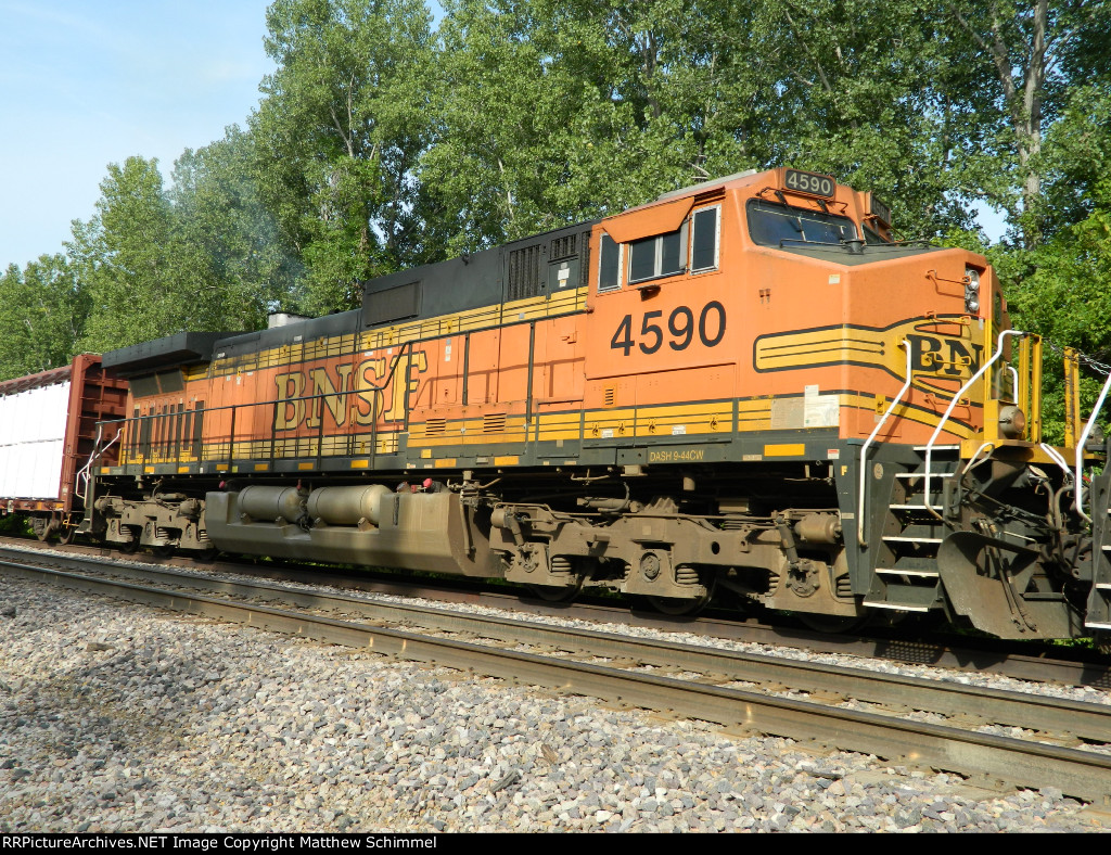 BNSF 4590